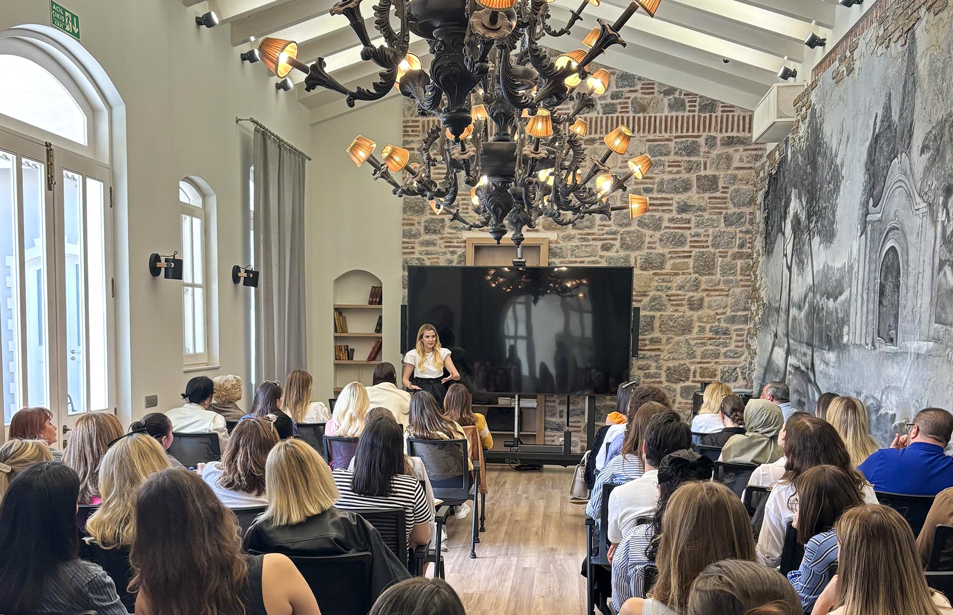 Uzman Psikolog Pınar Sabancı Arkas Arcademia’da Değişimin Gücünü ...